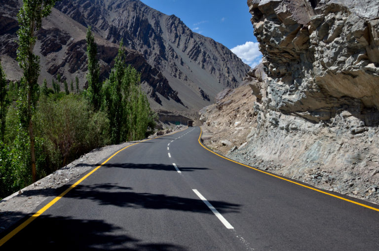 Kargil to Leh- A visual treat. a roadtrip through high mountain passes